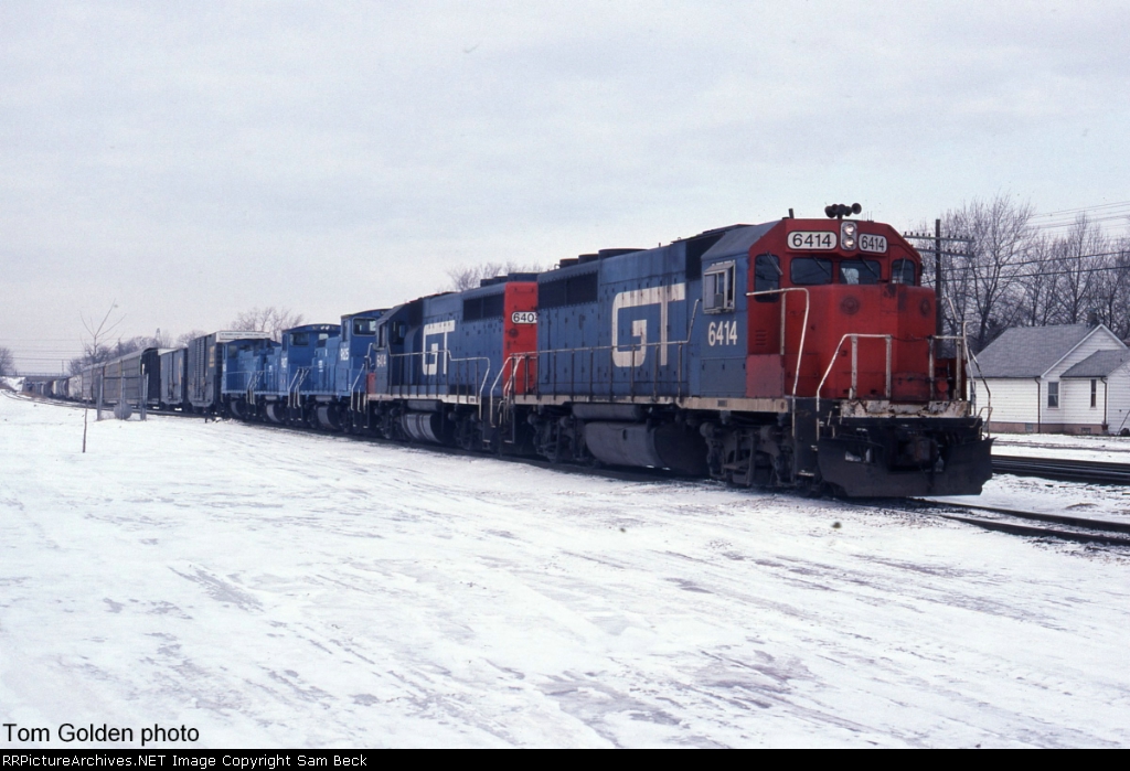 GTW 6414 and 6404 on #436 with GATX Lessors